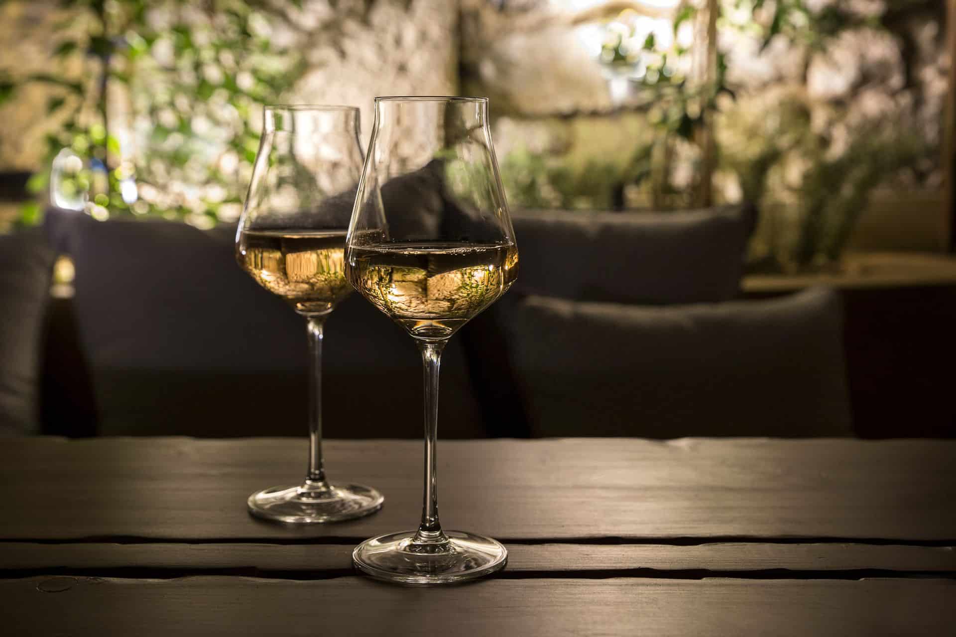 Delectable wine tasting - A77 Suites